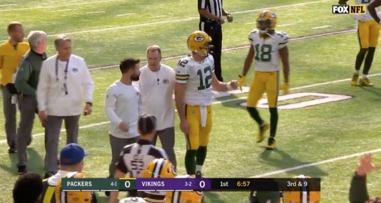Aaron Rodgers Had Some Words for Anthony Barr | Total Packers